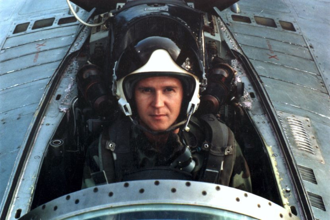 Major-pilot Zoran Radosavljević: Poginuo na današnji dan u borbi sa ...